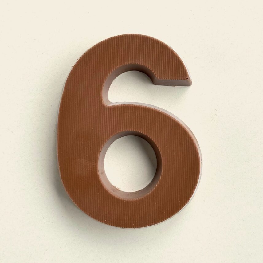 Chocolade cijfer 6 melk 80 gram